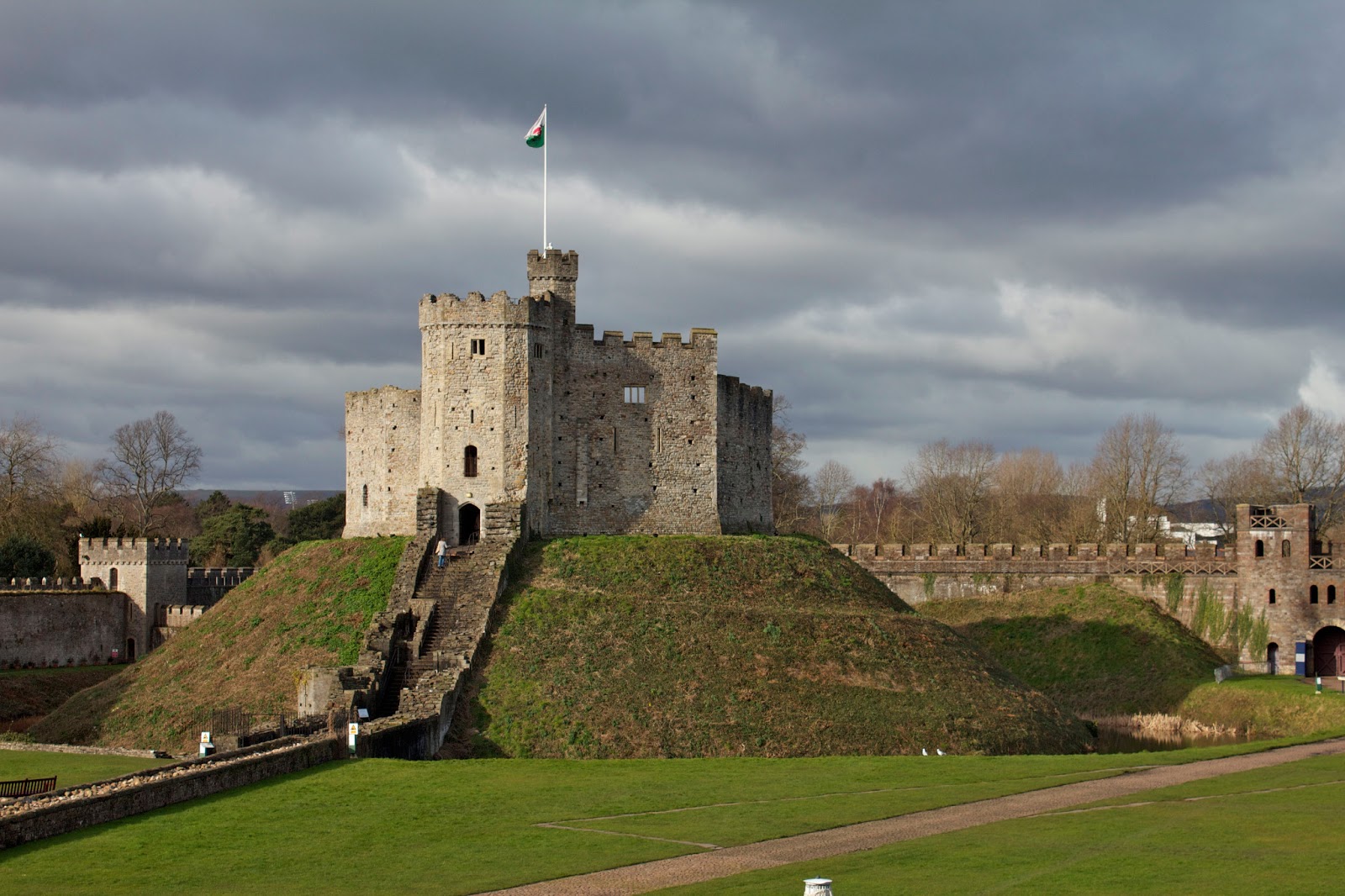 Critter Sitter's Blog: 11th & 12th Century Castles - Photos