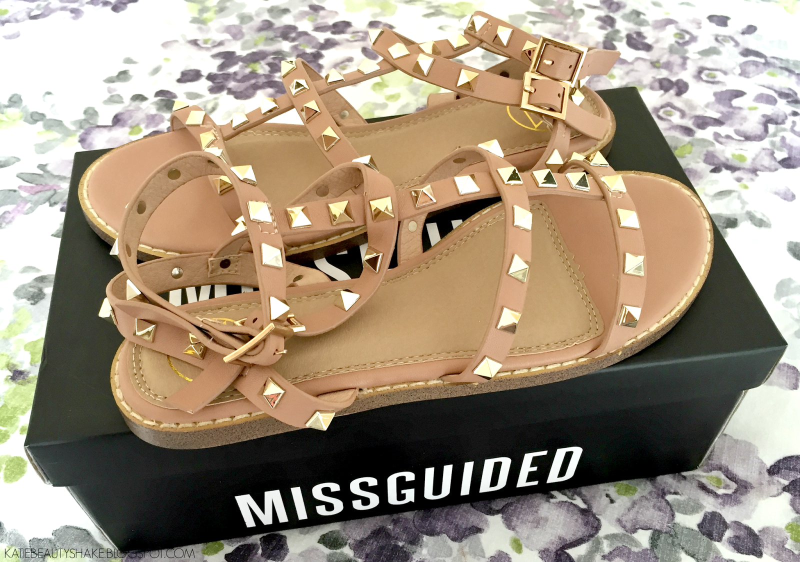 KATIEBEAUTYSHAKE: MISSGUIDED "VALENTINO ROCKSTUD" LOOK-A-LIKES
