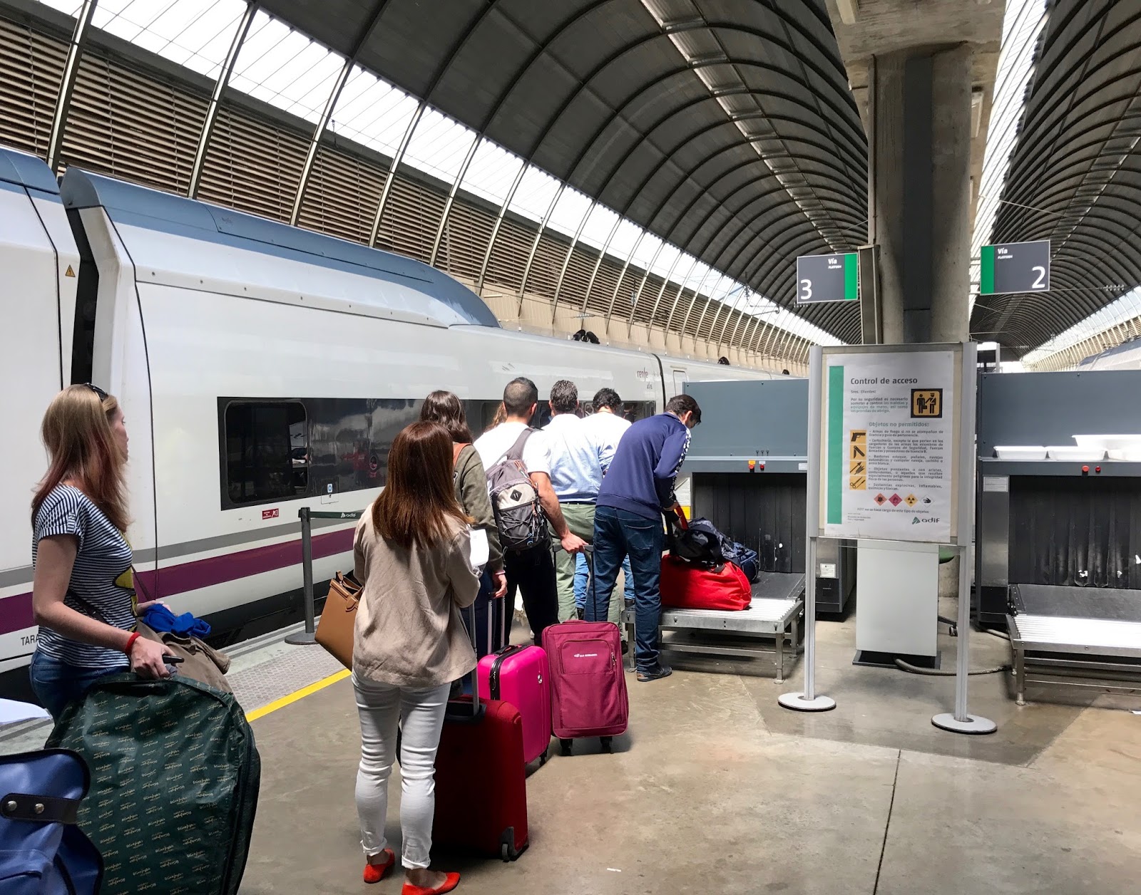 DriveByCuriosity: Traveling: Spanish Train Security