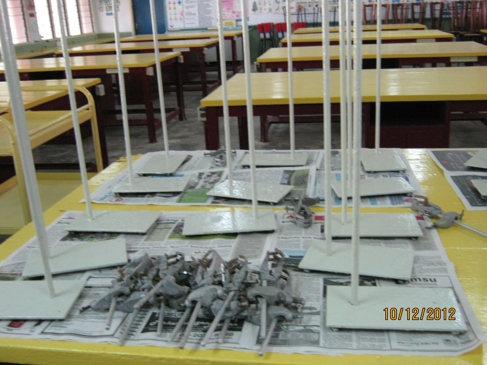 Makmal Sains Sekolah: MENYELENGGARA ALATAN SAINS