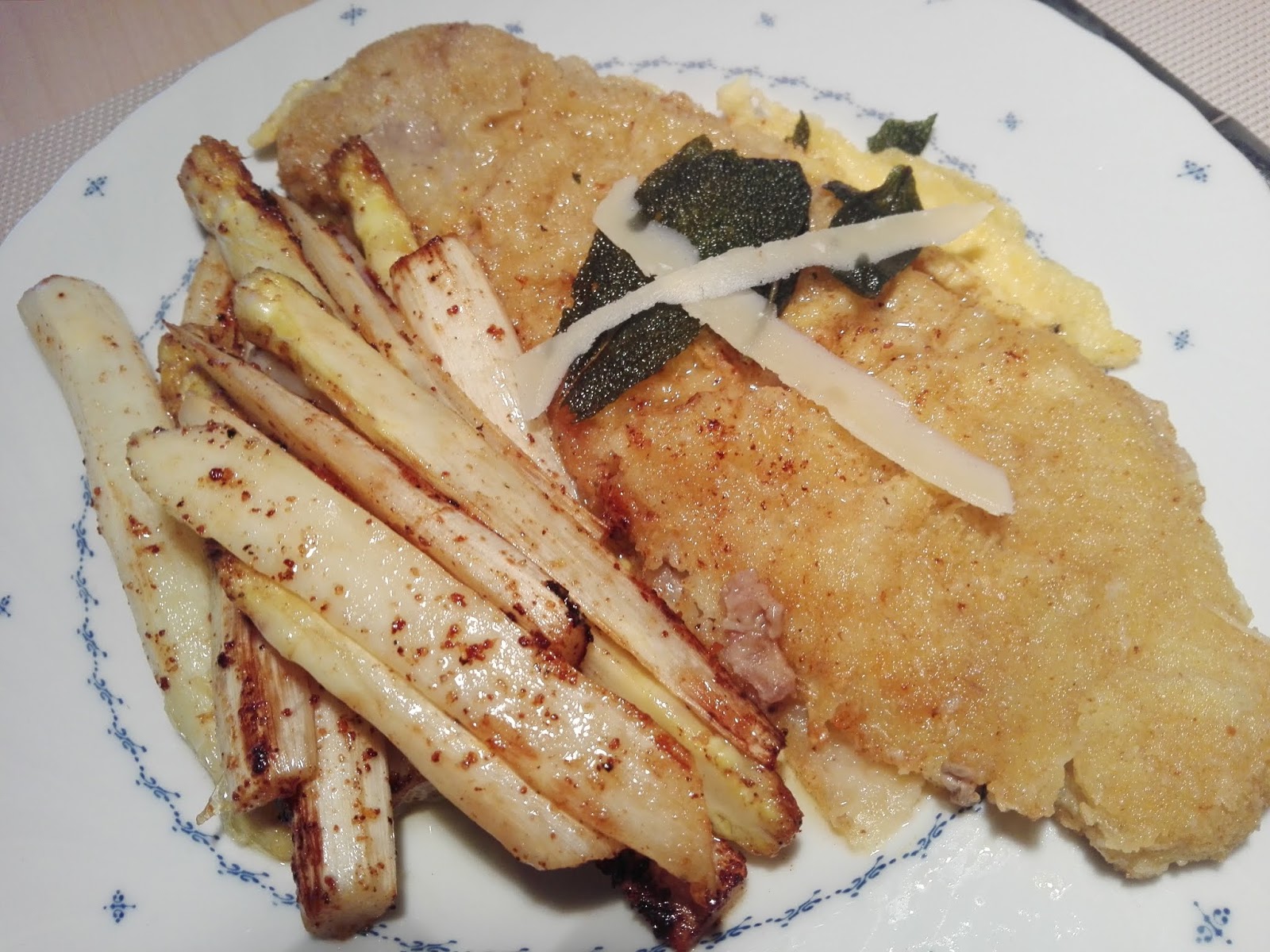 charlies Rezepte: Bratspargel an Mailänder Schnitzel