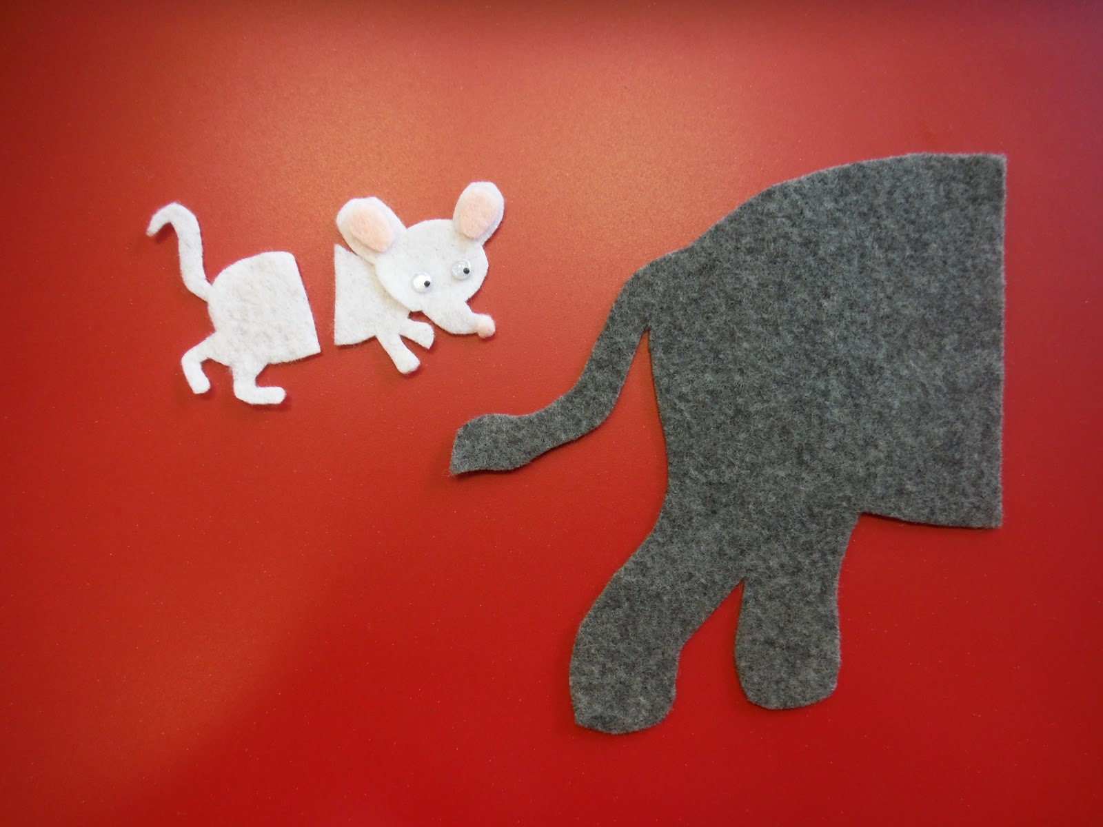 Library Lalaland: Flannel Friday: Tails Chasing Tails