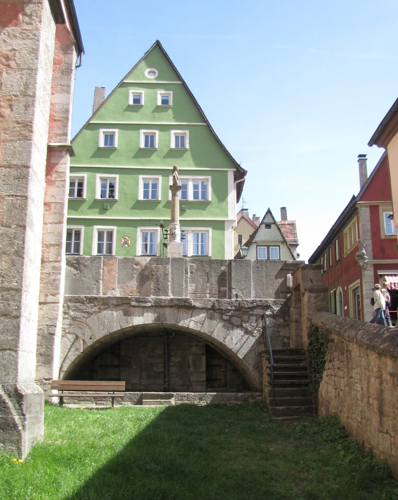 Rothenblog: An der Eich einer Gasse in Rothenburg ob der Tauber