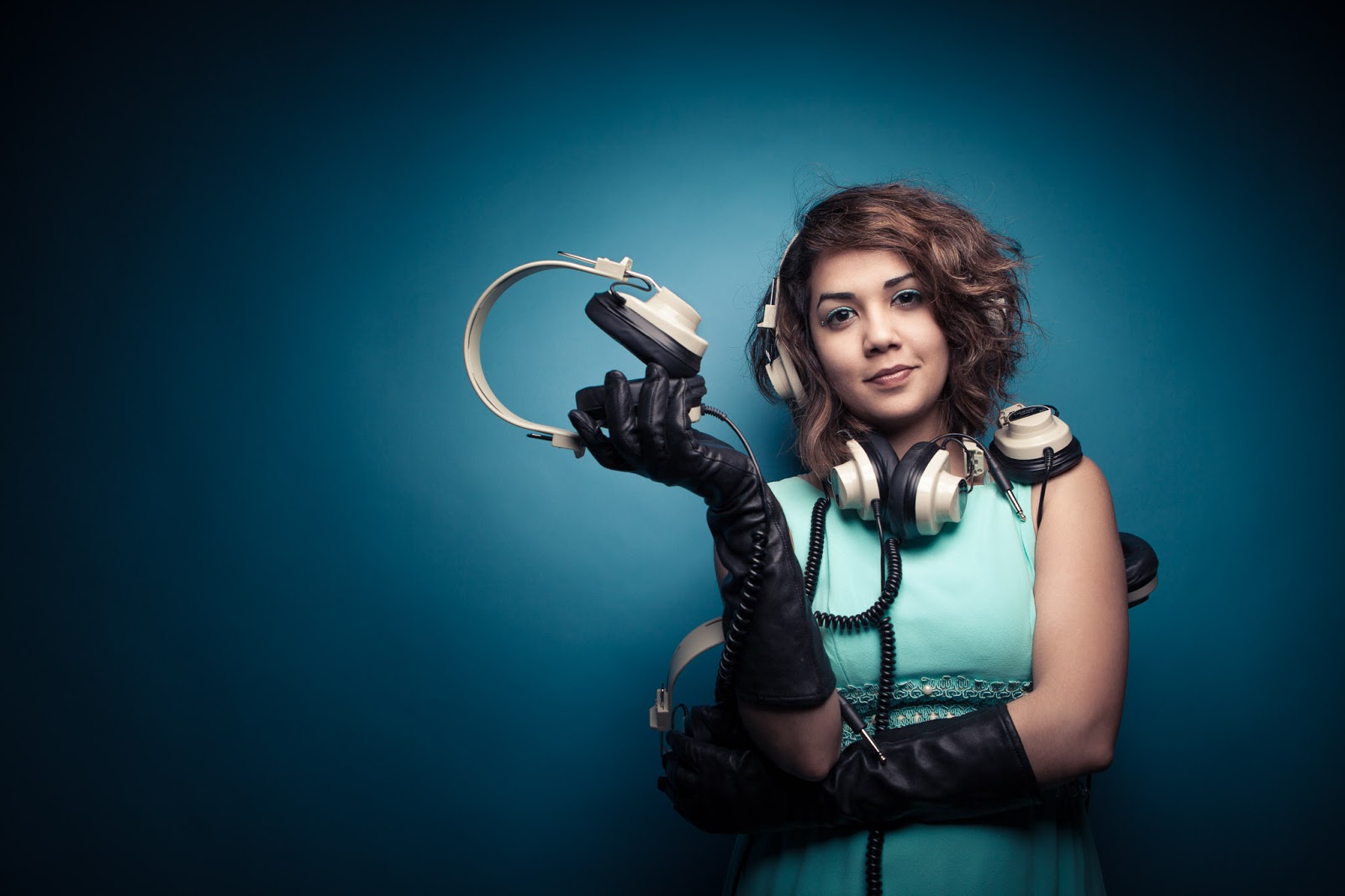 shayne gray | photography: Kara Harun in the studio!