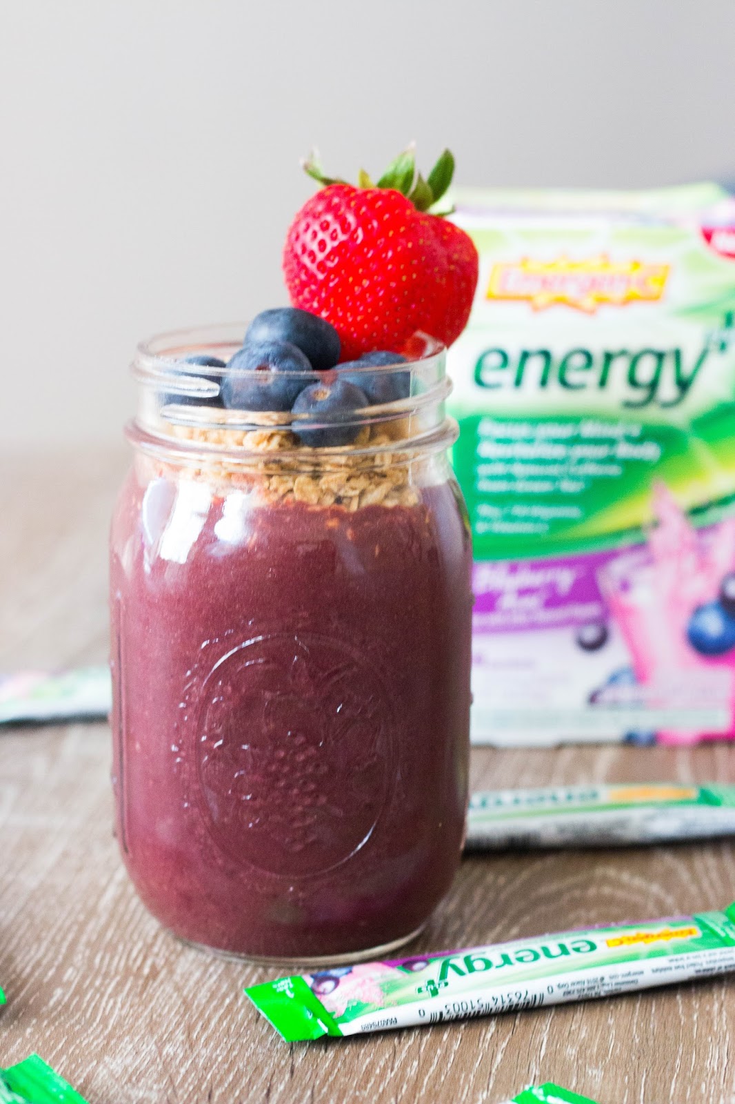 My Favorite Blueberry Acai Breakfast Smoothie
