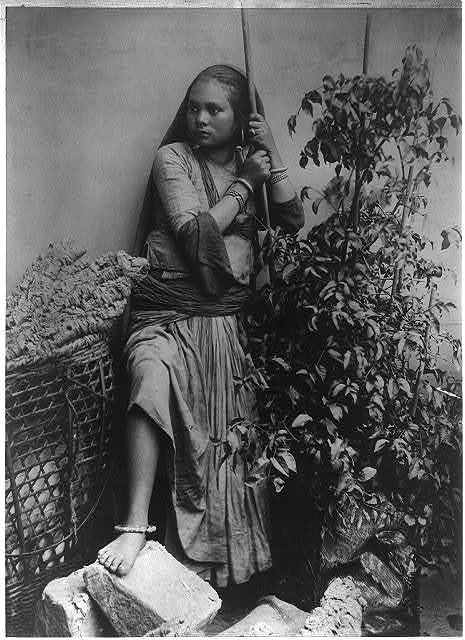 Coolie Woman - Darjeeling, India, Undated Photograph - Old Indian Photos