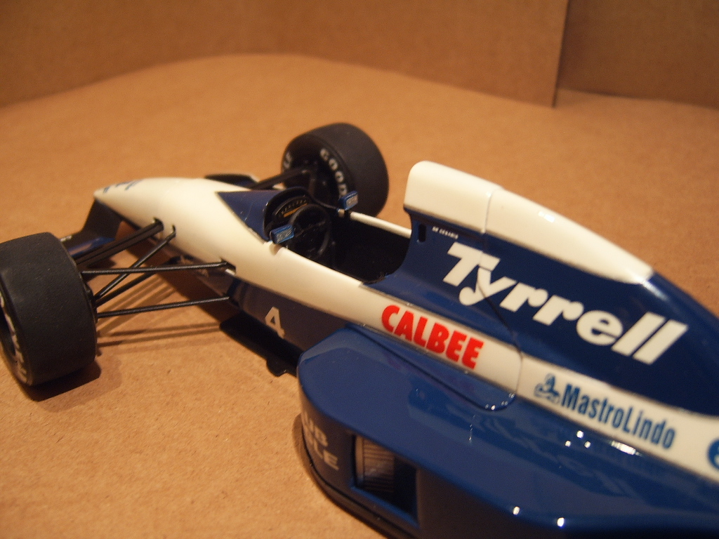 Blog do Badi: Tyrrell 020B - Andrea De Cesaris - 1992 - 1/20 - Tamiya ...