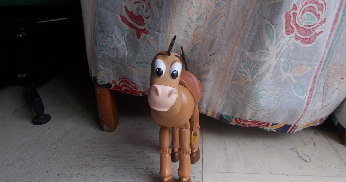 Le monde des poupées Disney: pile poil toystory