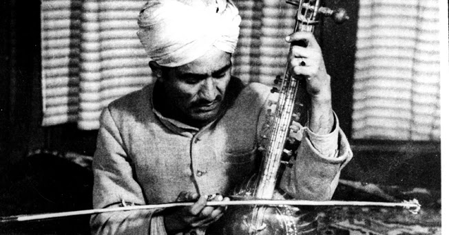 CHINAR SHADE : SANAULLAH SAHIB ... THE FORGOTTEN SAAZ E KASHMIR PLAYER ...