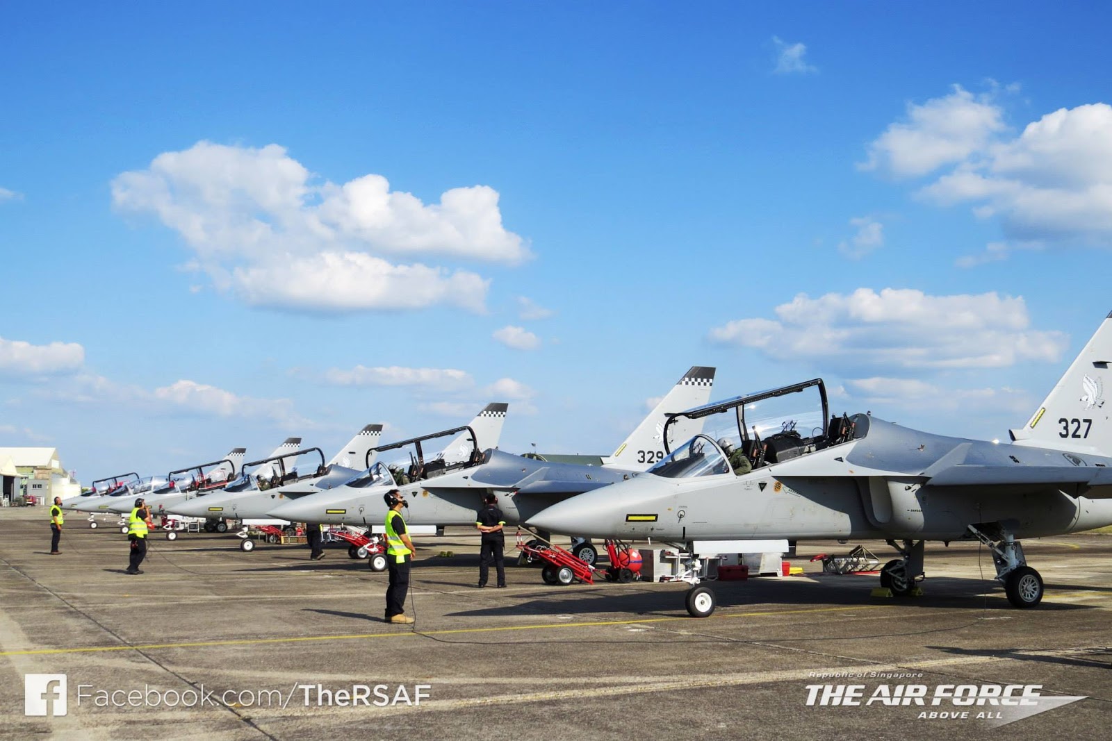 DEFENSE STUDIES: Second Minister for Defence Visits Advanced Jet ...