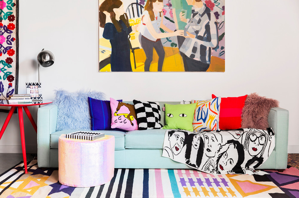 Um apê cheio de estampas e cor