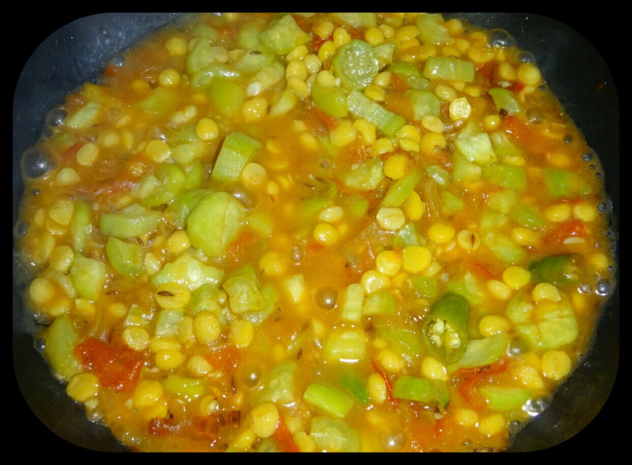 Veg Indian Cooking: TURAI (GILKI) CHANA DAAL KI SABZI