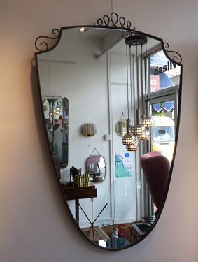 Through the French eye of design: FREE FORM MIRRORS OF THE 50'S
