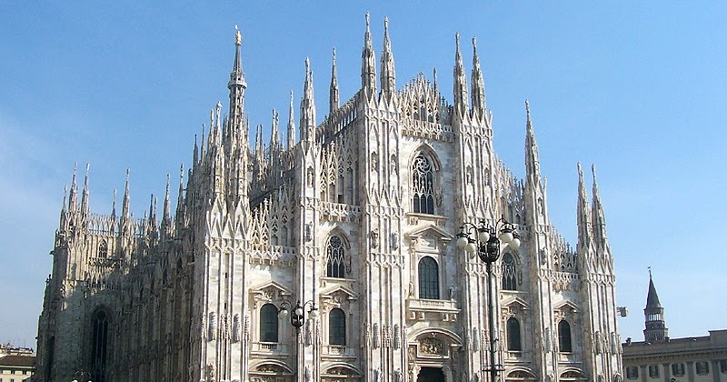 On the Nazi Trail: Gothic? Romanesque? Baroque?