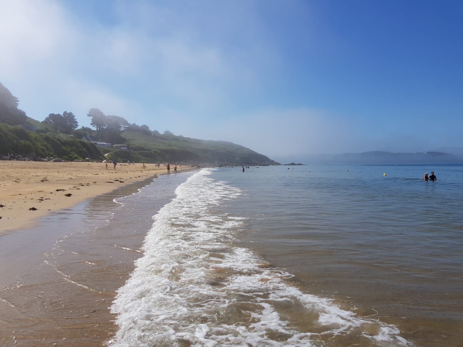 Peter en Carina's Reisblog: Brittany - DAY 11 - sun, sea, beach and reading
