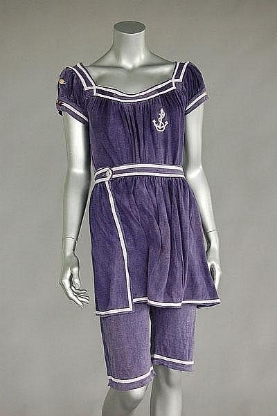 Fifteen Cups of Tea a day and a Cat: Vintage Bathing Beauties