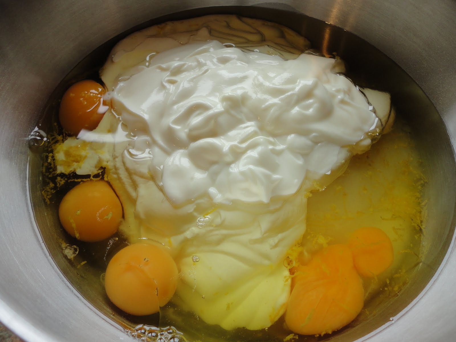 Babaduck: Lemon Yoghurt Cake