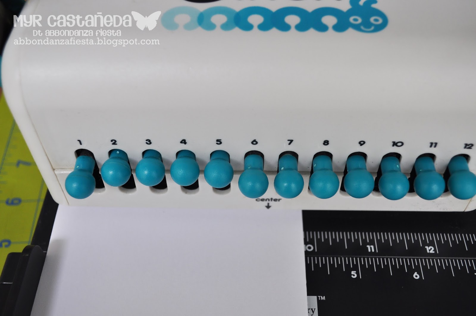 Tutorial Libreta con pluma | Abbondanza Fiesta - Papel para Scrapbook en México