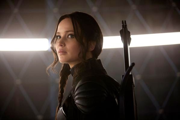 The Hunger Games France: Nouveau still de Katniss dans La Révolte —Partie 1 The Hunger Games France: Nouveau still de Katniss dans La Révolte —Partie 1