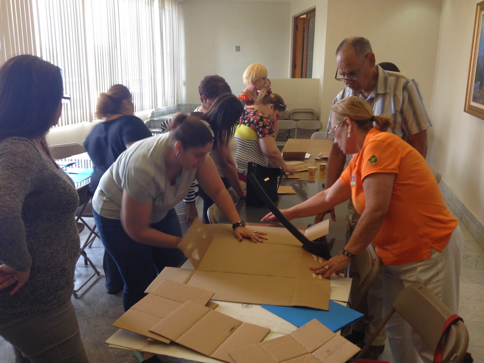 Atarraya Cartonera [Archivo digital]: Taller Cartonero en el Salón de ...