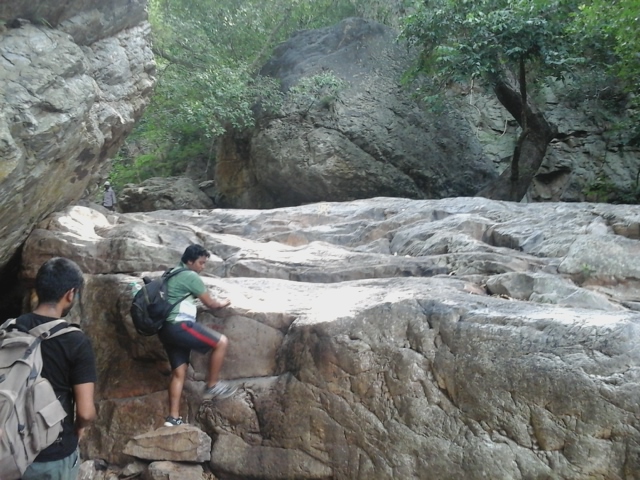 Tada Falls: Ultimate Trekking Destination | Tamil Nadu | Know Your ...