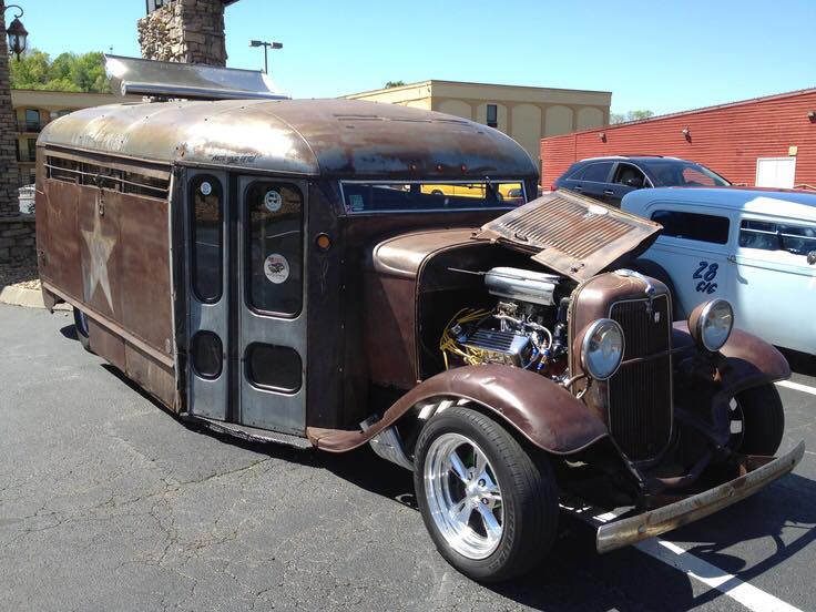 MUSCLE CAR COLLECTION : Old School Bus Hot Rod Modified