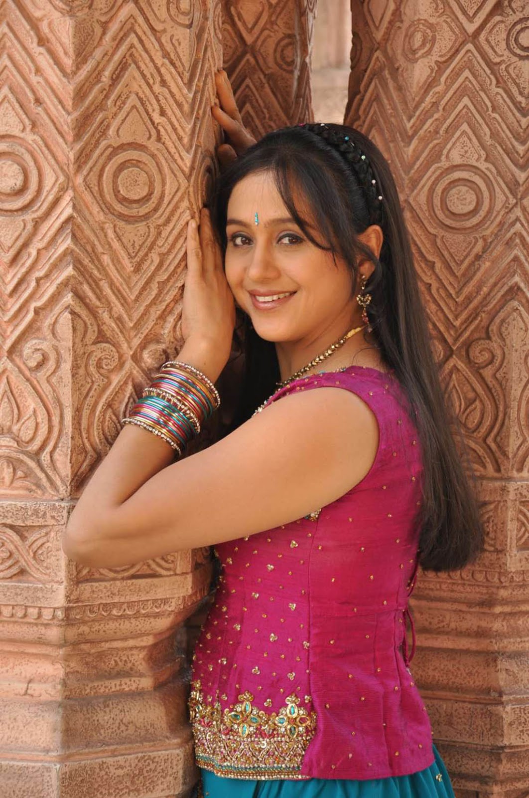 Tamil Actress Devayani Latest Photos - Actress shOts