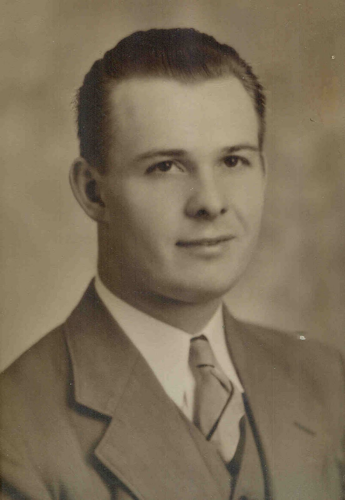 Evans Funeral Homes Obituaries: Walter Gustafson