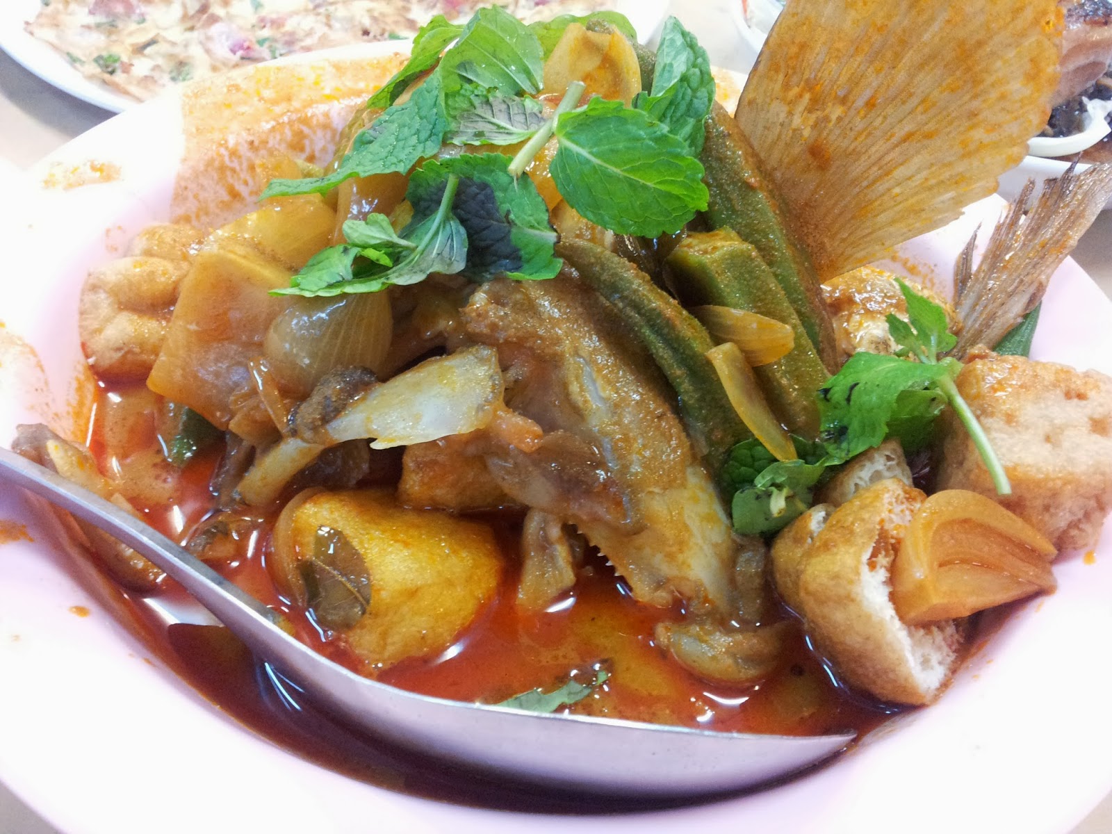 Manyi's~~: Restaurant San Chai --curry fish( 咖喱鱼头
