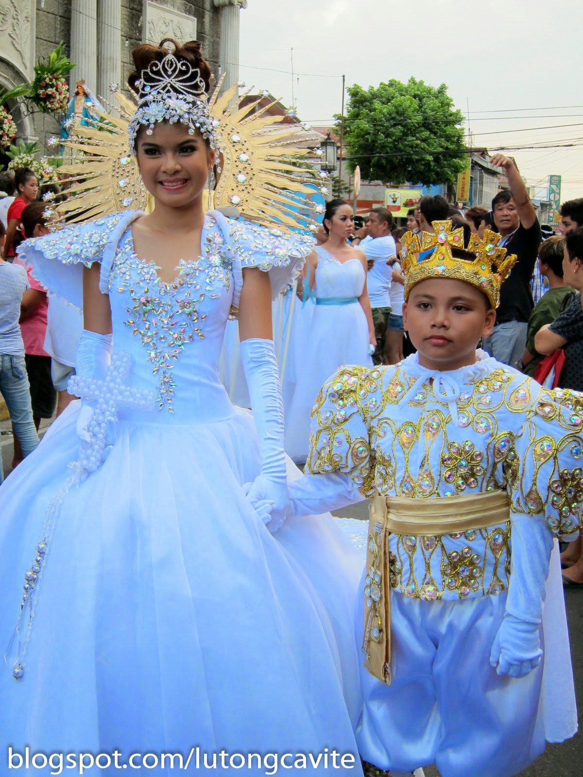 Lutong Cavite : Flores de Mayo y Santacruzan 2014