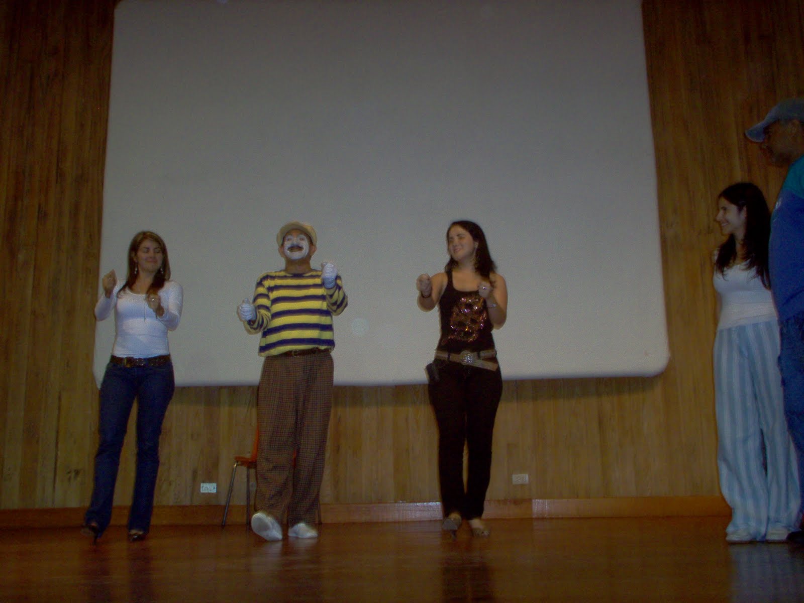 MIMOS DIDÁCTICOS.Fernando Patiño: Lo ultimo:"PAUSAS RUMBERAS".