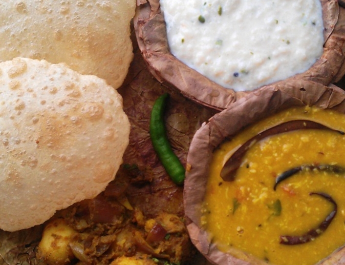 A Kookiest Cook: Luchi, Alur Dom, Payesh - made on 28th October 2011