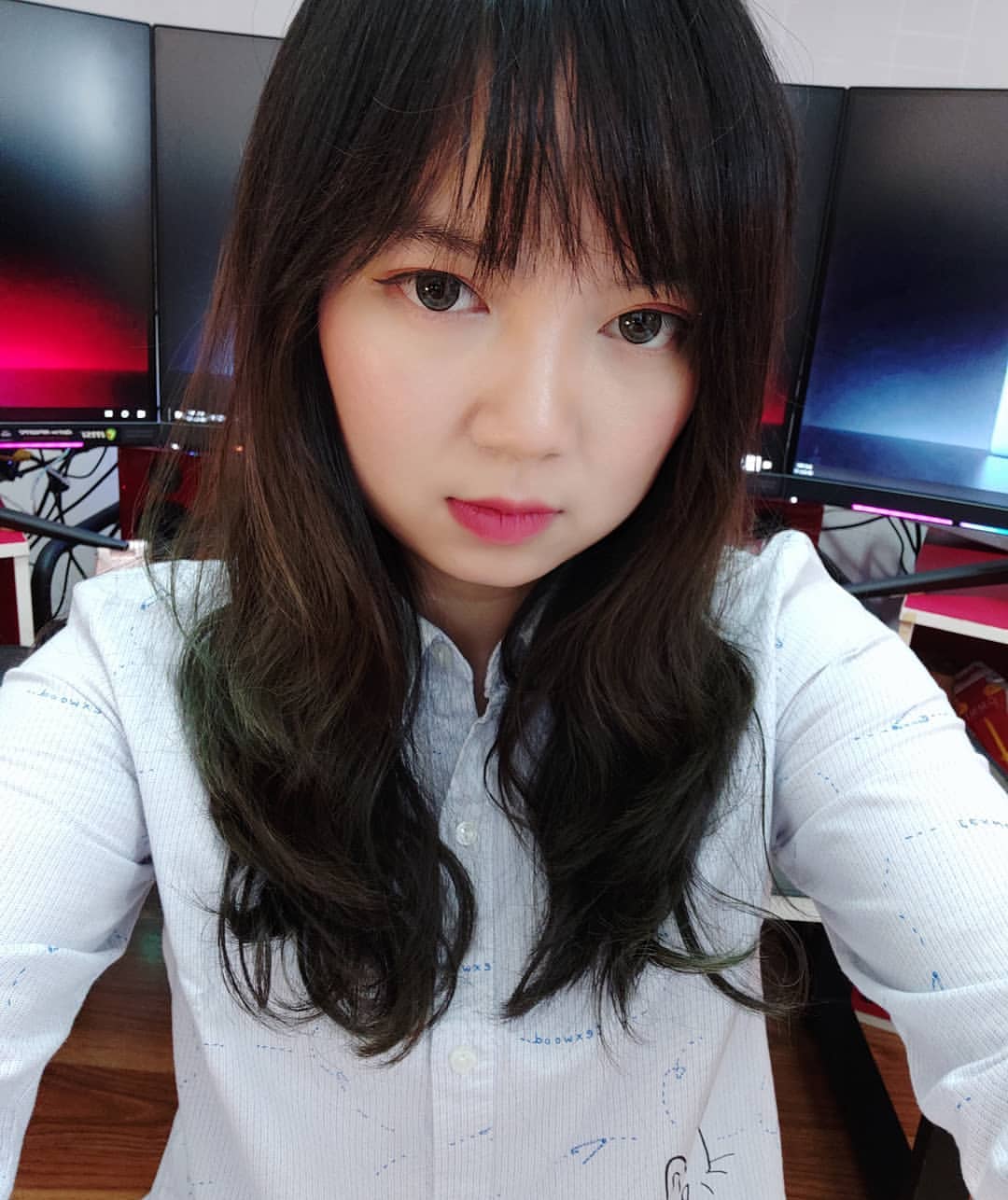 √ Biografi Gamers Terkenal dan Cantik Nixia - Riwayatmu