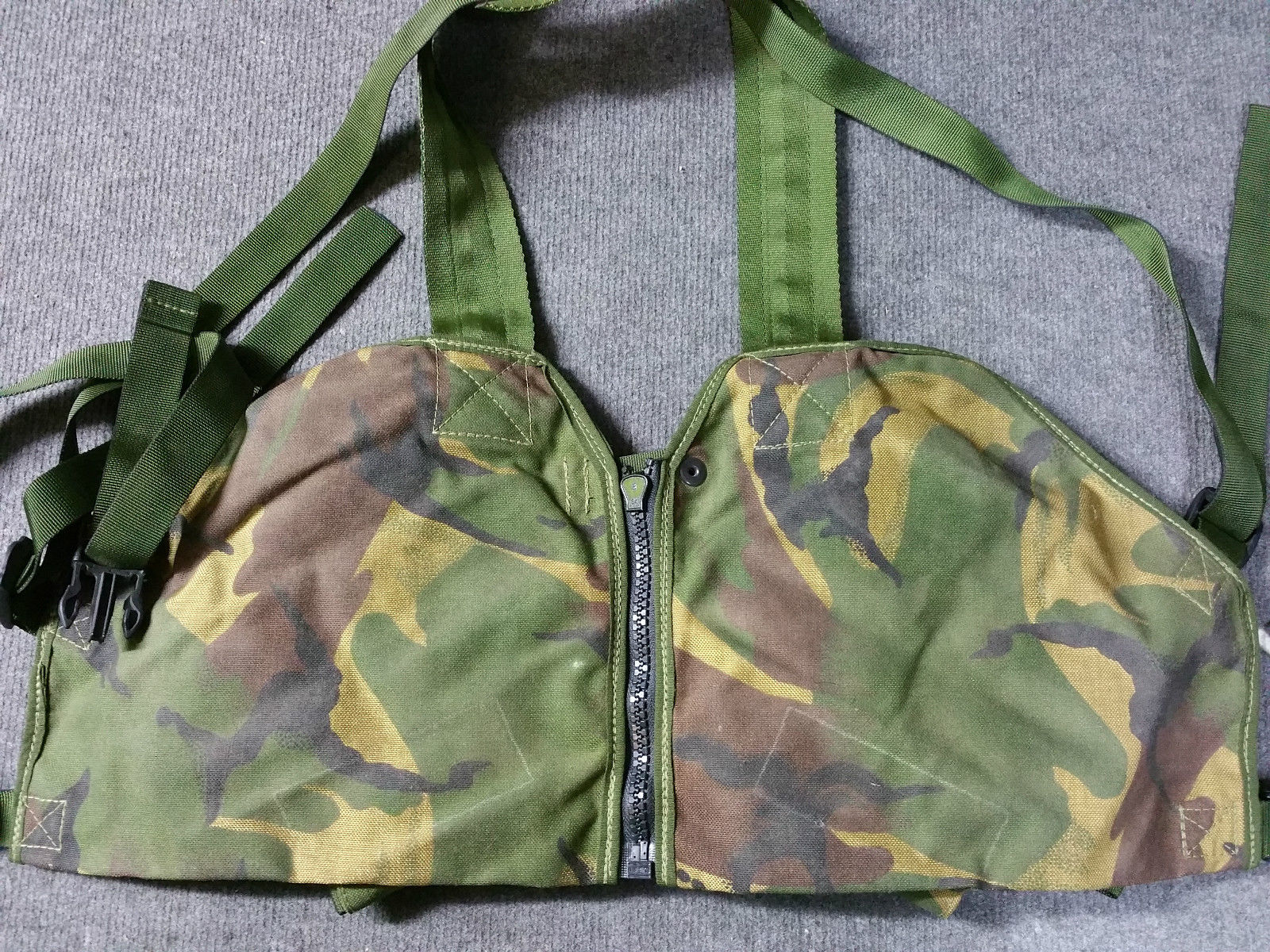 Webbingbabel: British Army BCB Intern. Grenadier Vest/Split Chest Rig