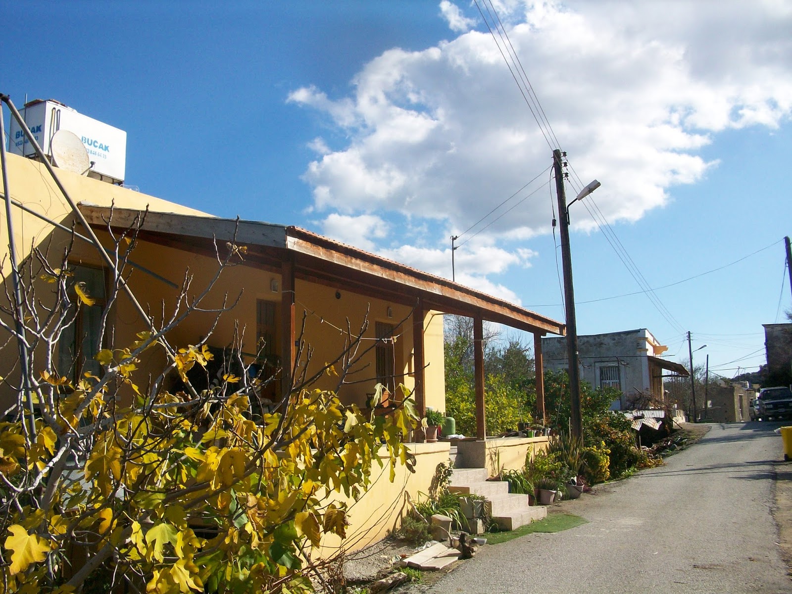 Gölge Gezgin: Cyprus Hiking 04 : Koruçam - Kayalar - Sadrazamköy