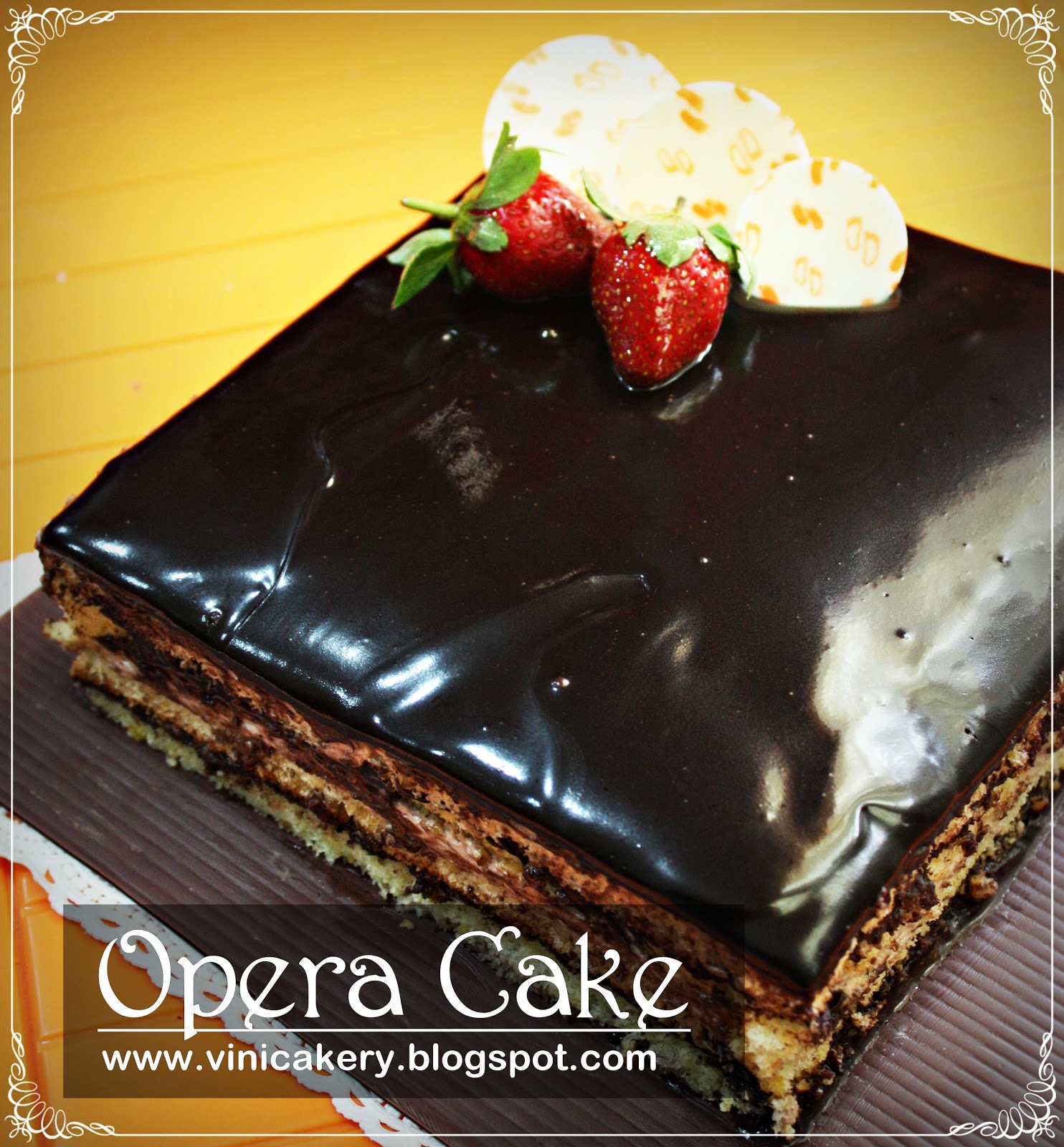 Vini Cakery: Oper Cake for mbak Fitree