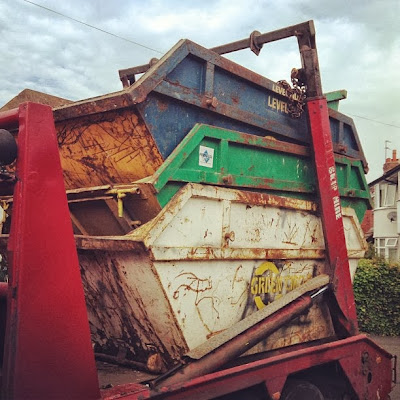 Skips In Britain Rubbish Receptacles - Britain All Over Travel Guide