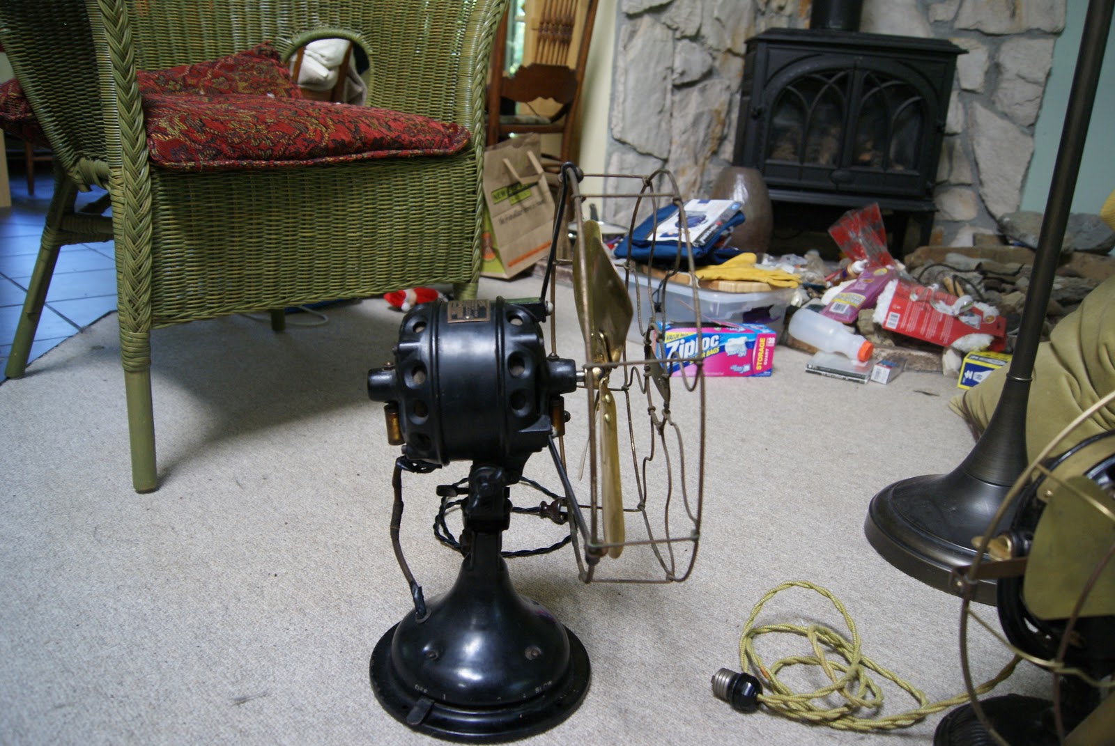 Brass and Iron: An antique fan collecting blog