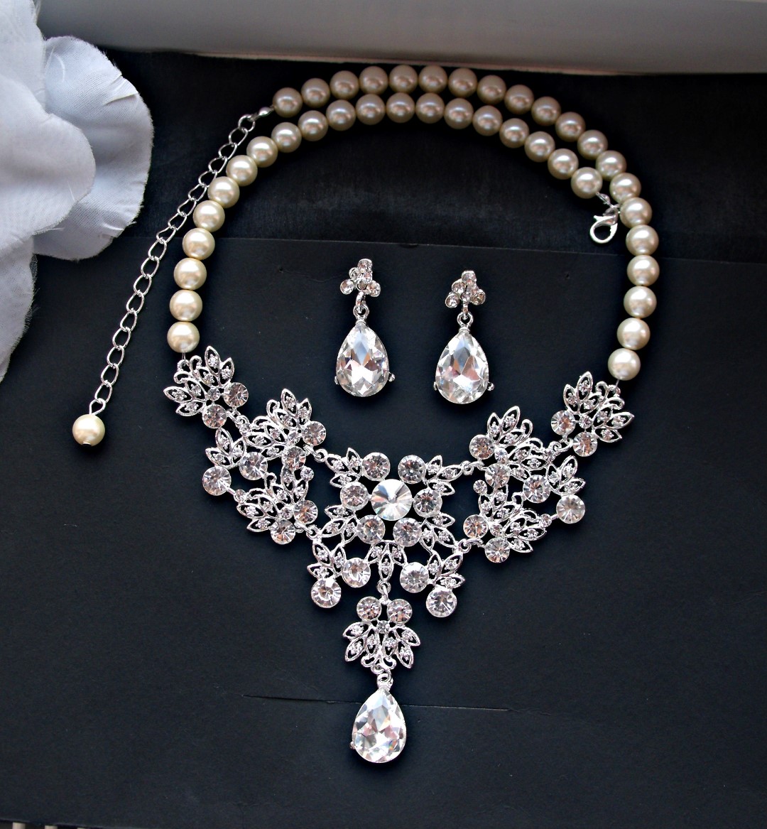 queenBEAD - bijuterii si accesorii pentru mirese : VANDUT