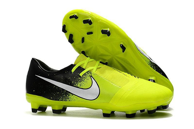 Ridiculous Quality - Fake Nike Phantom Venom Football Boots Already ...