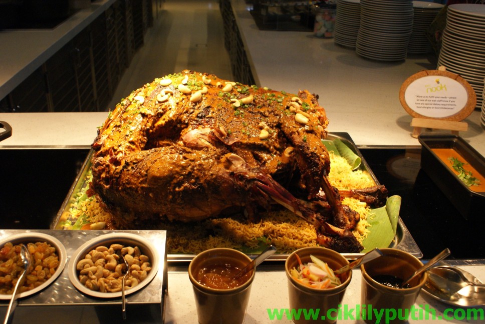 CikLilyPutih The Lifestyle Blogger: Buffet Ramadhan 2013 Di ALOFT Hotel ...