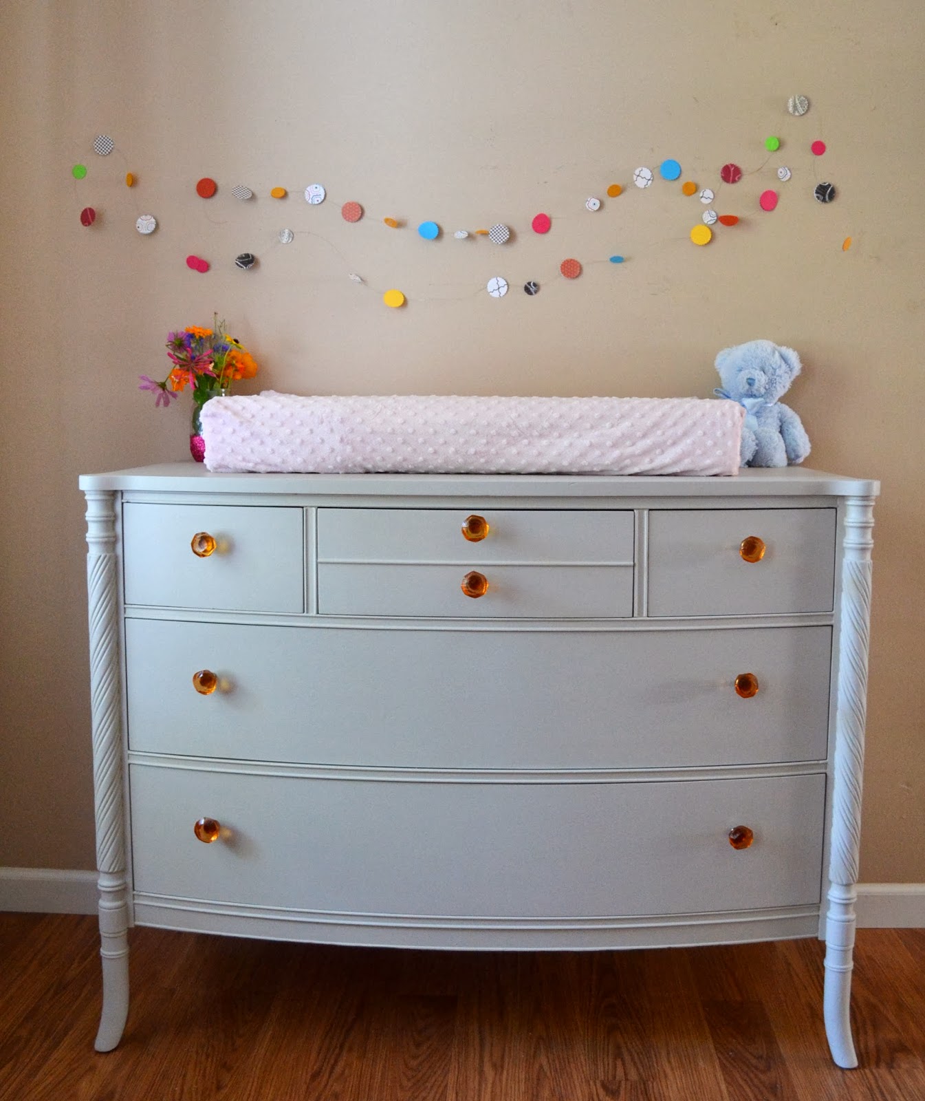Helen Nichole Designs: Baby Changing Table
