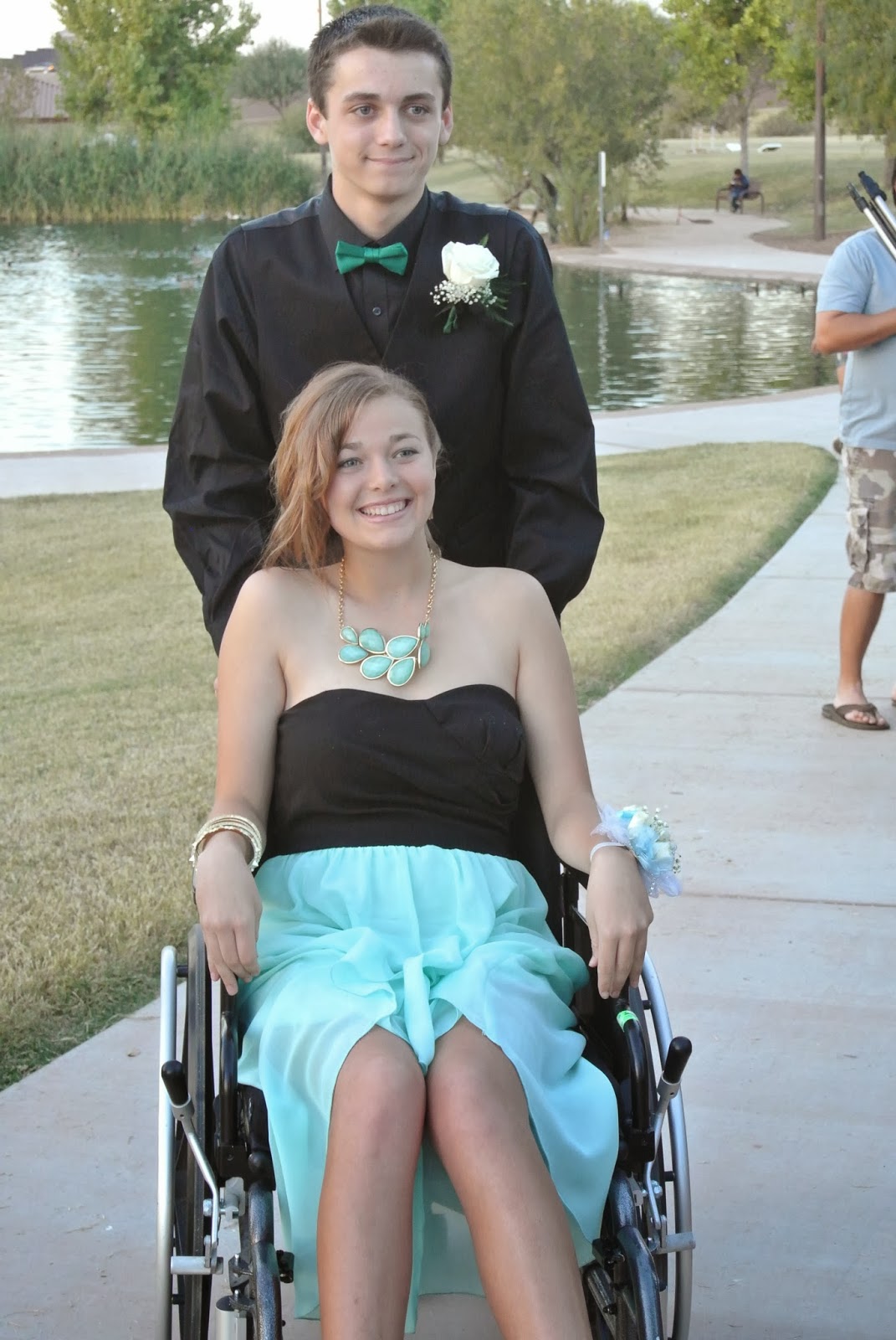 Star4Laughs: Homecoming Is The New Prom!