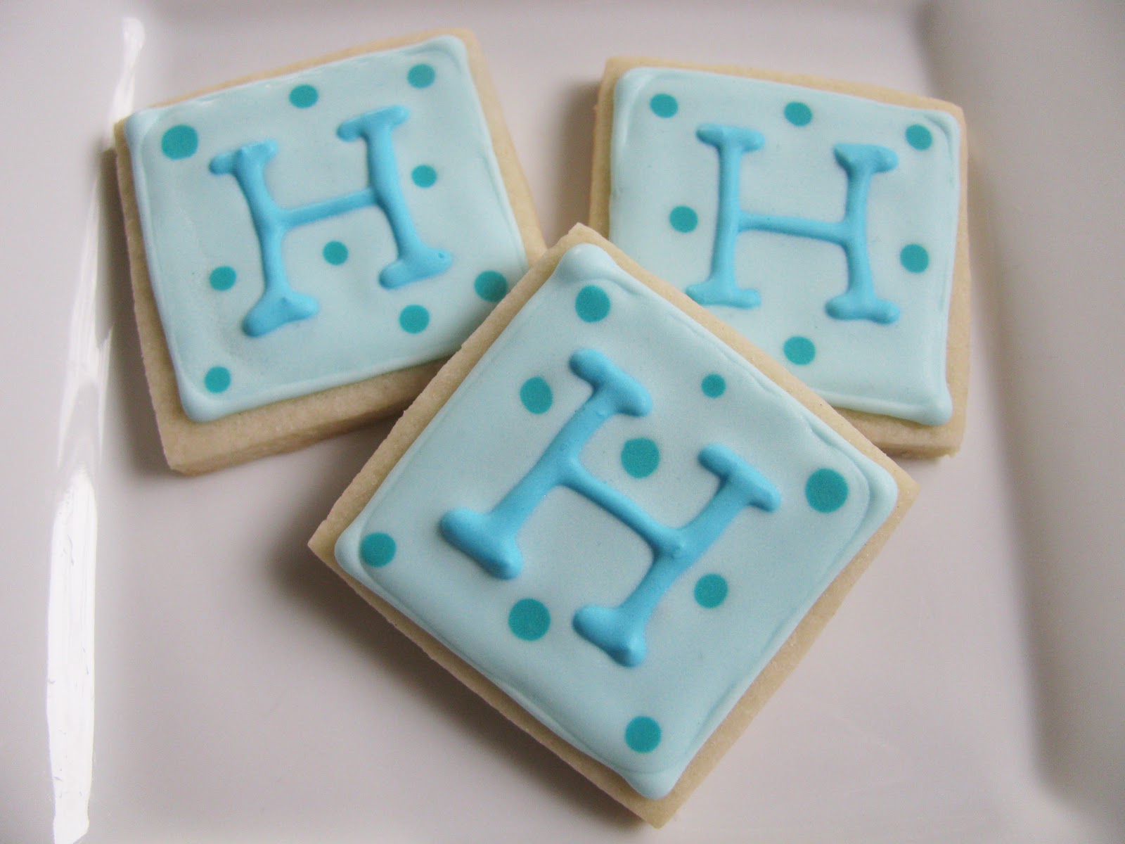 Sweets & Sprinkles: Everyone Loves a Monogram Cookie