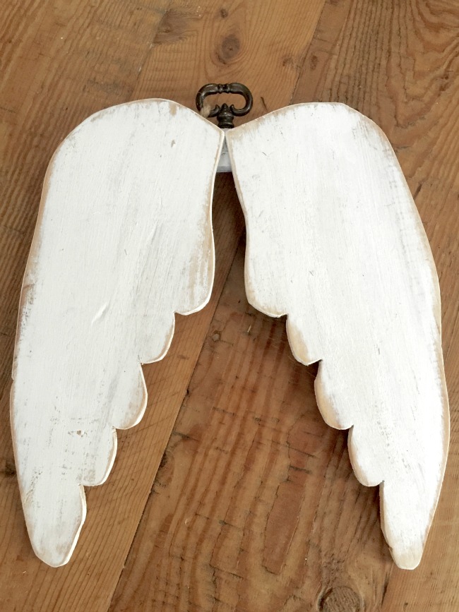 How to Make a DIY Set of Pallet Angel Wings