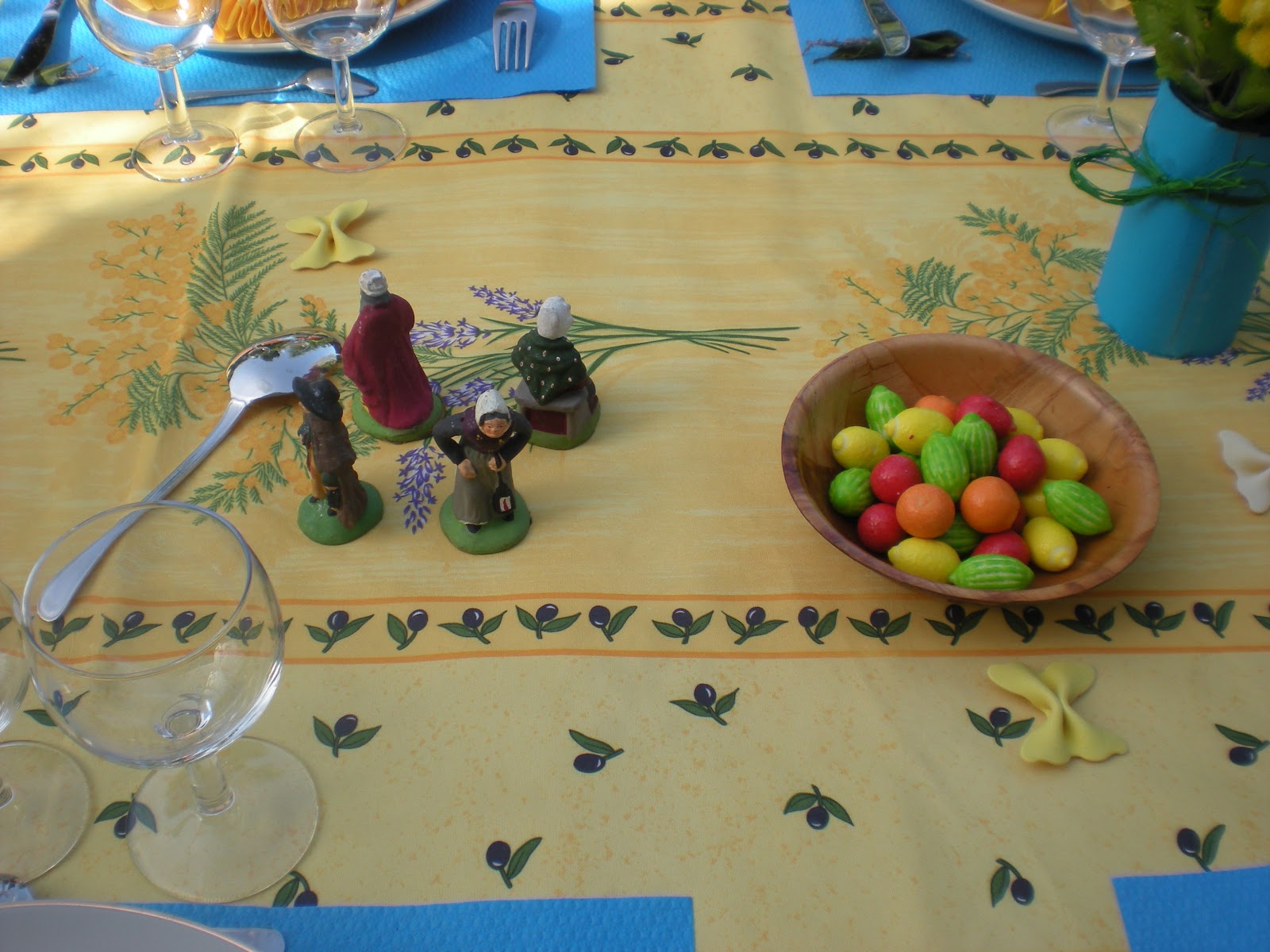 Déco de table à thèmes: Déco "provençale"