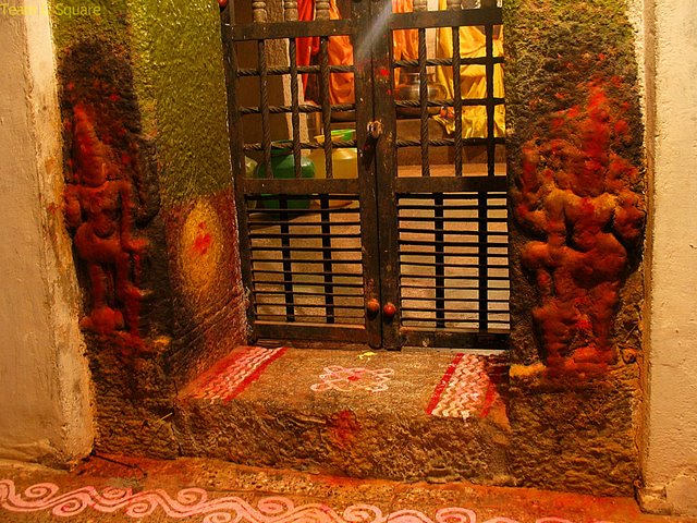 Team G Square: Vagata, the village of Chola temples