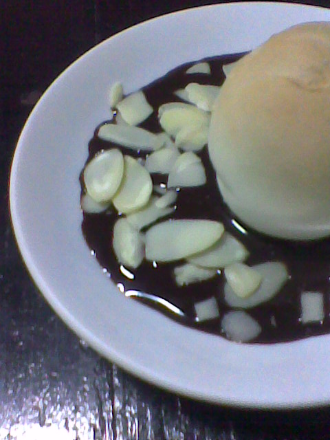 ALL i WANNA DO is BAKE!: Sputnik or Putok Bread in Chocolate Sauce and ...