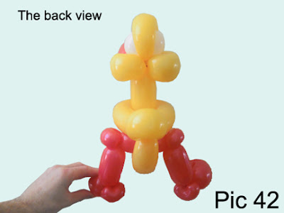 CLASSICAL: Balloon duck. Balloon goose. Balloon ostrich