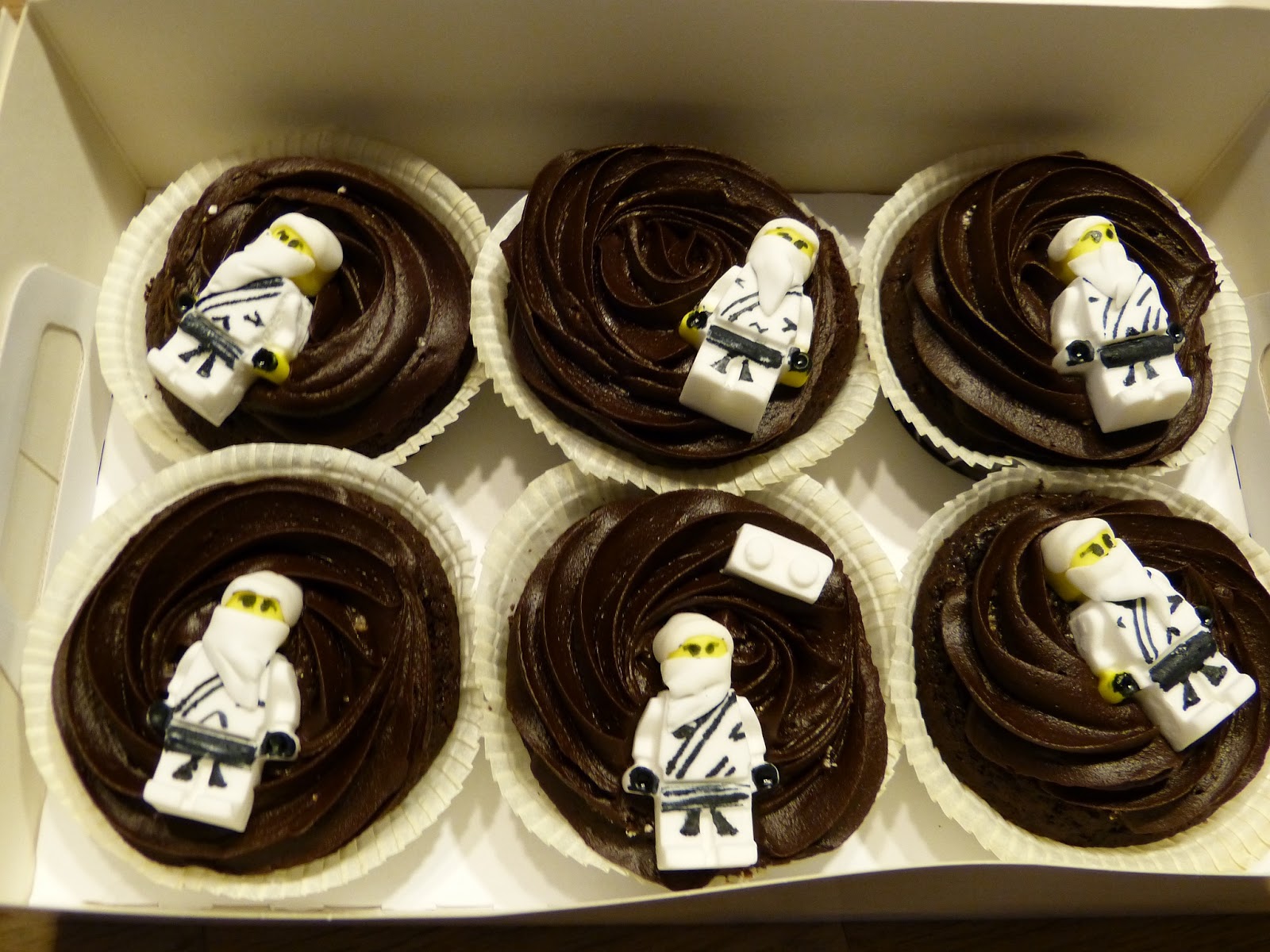 Leneskage.dk: NINJAGO kage